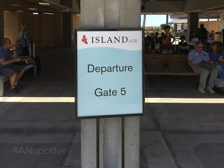 Island Air ATR 72 Kona to Honolulu – SANspotter