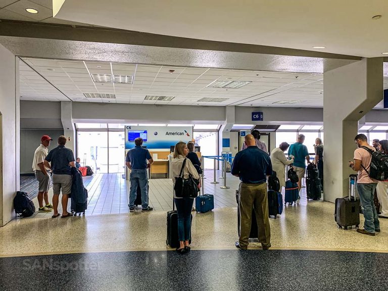 What it was like to fly on one of the last American Airlines MD-80’s ...