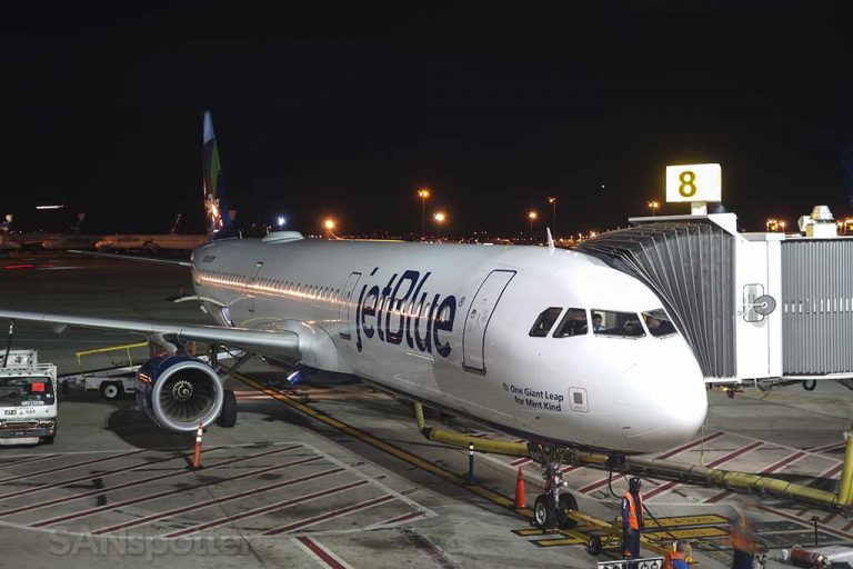 Jetblue vs Delta: The two US airlines that want each other dead ...