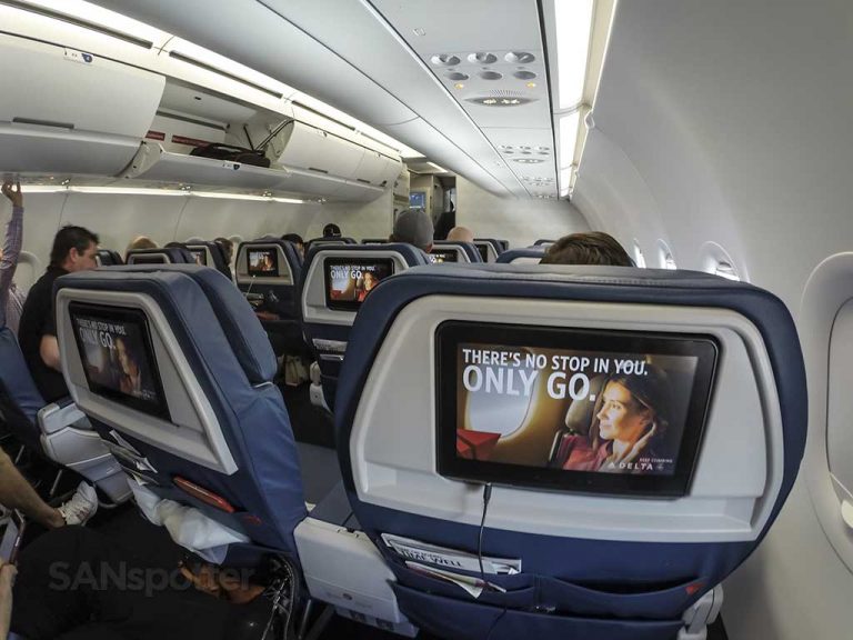 Alaska Airlines vs Delta: the similarities and differences that matter ...