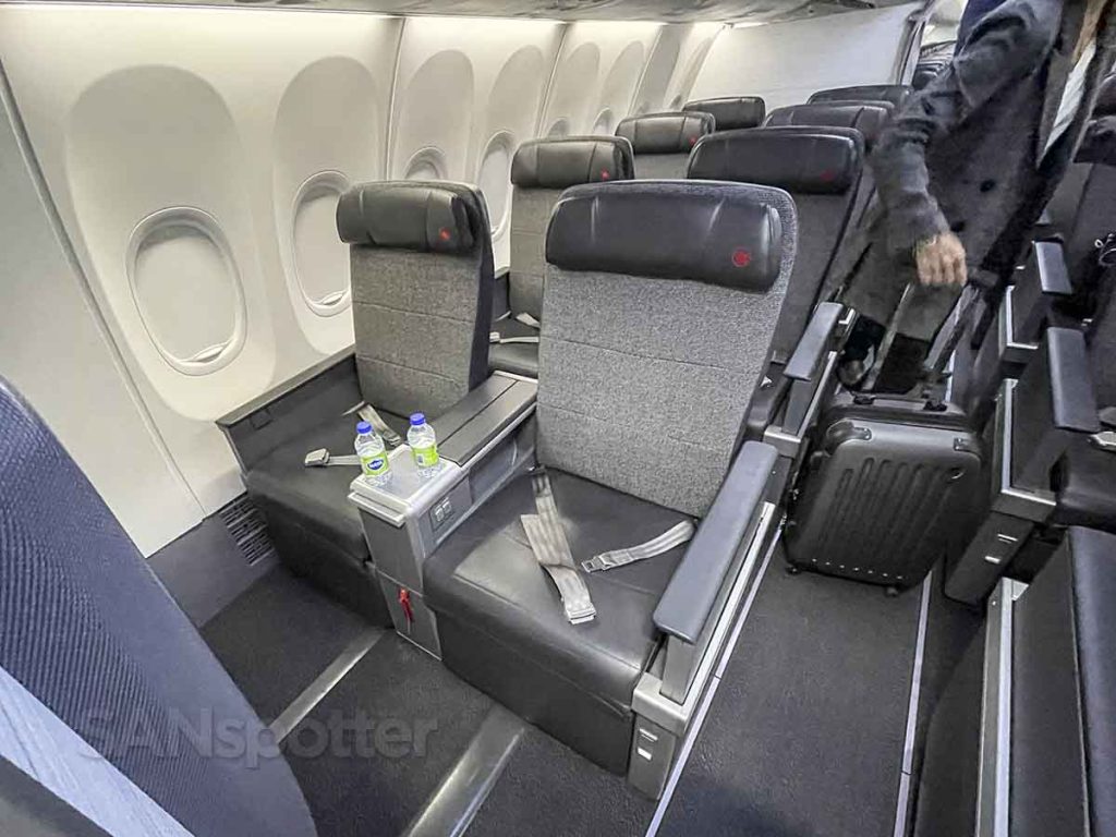 Air Canada 737 MAX 8 business class is fantastic (even at 6:30am ...