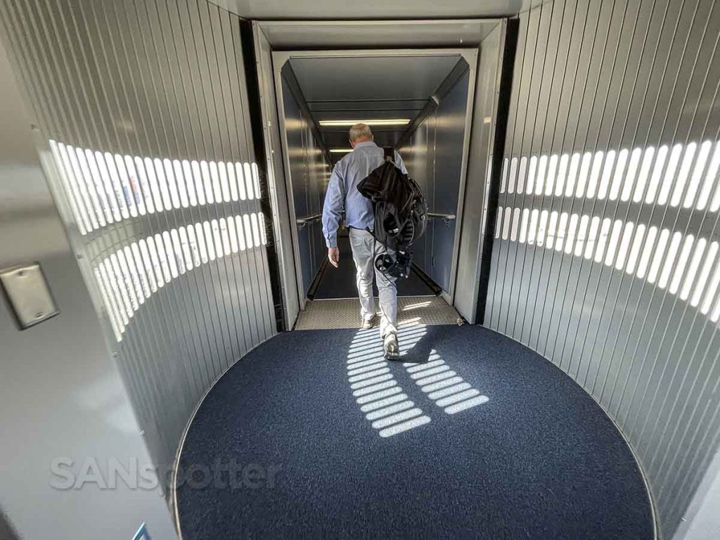 Is it worth upgrading to a Best seat on the Sun Country 737-800 ...