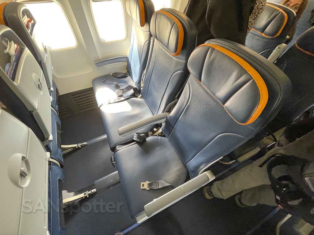 Is it worth upgrading to a Best seat on the Sun Country 737-800 ...