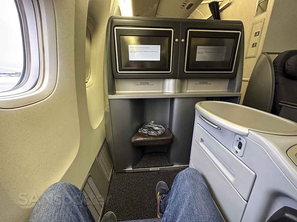 United 777-200 domestic first class (we’ve seen this before) – SANspotter