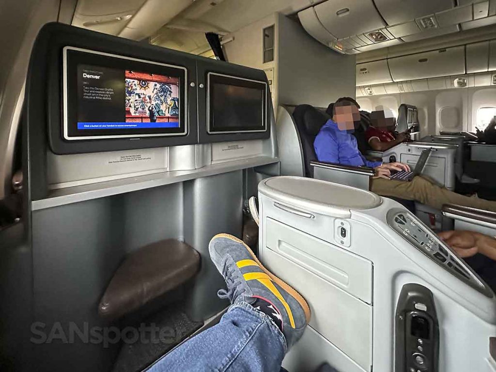 United 777-200 domestic first class (we’ve seen this before) – SANspotter