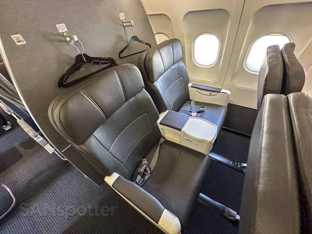 American Airlines A320 first class doesn’t suck (at least not a lot ...