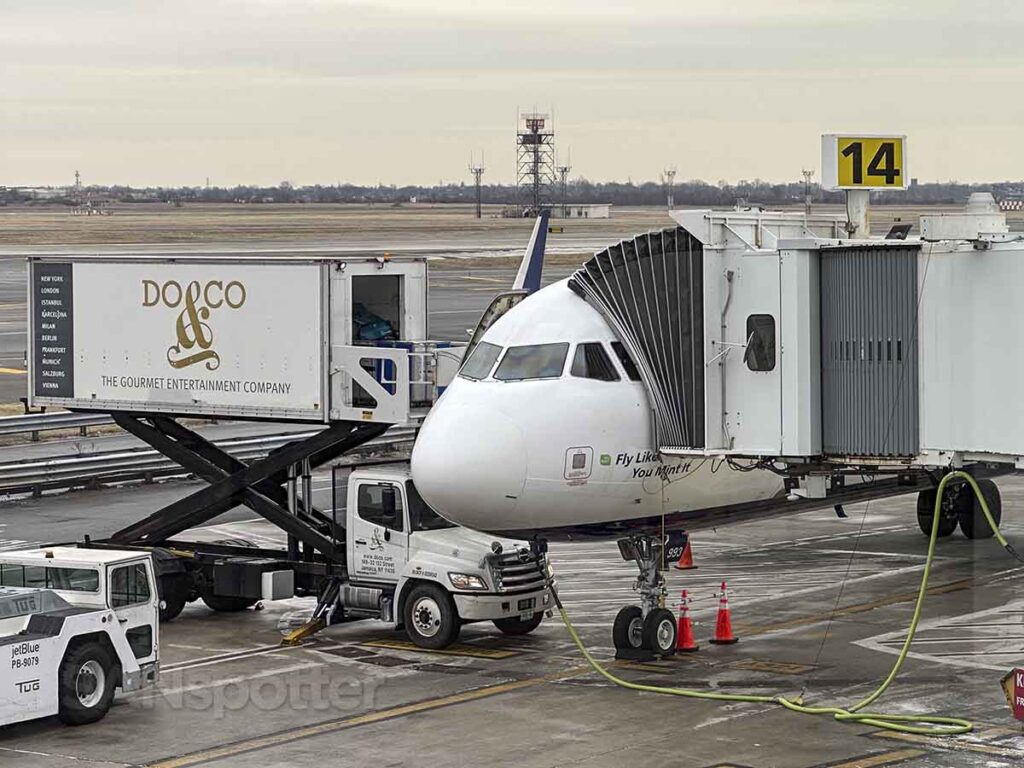 A detailed look at the JetBlue Mint experience: still my favorite after ...