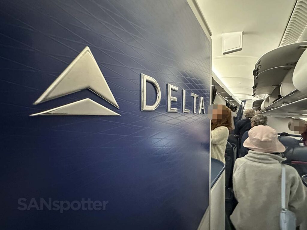 Delta A330-200 economy review (she’s a pretty good ride) – SANspotter