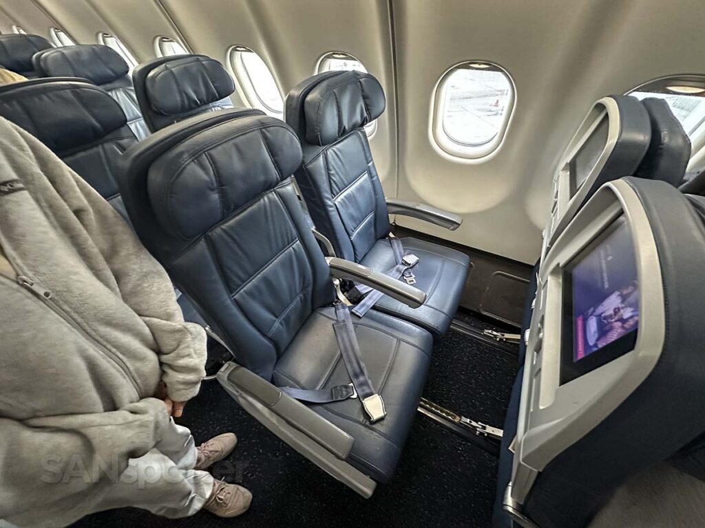 Delta A330-200 economy review (she’s a pretty good ride) – SANspotter