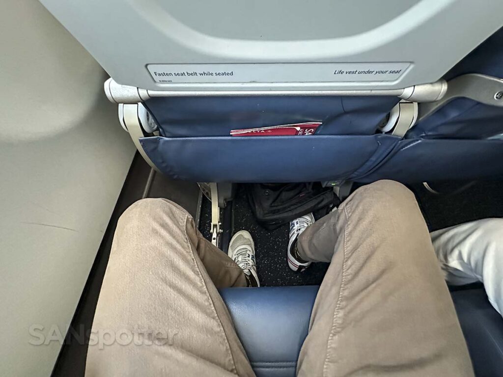 Delta A330-200 economy review (she’s a pretty good ride) – SANspotter