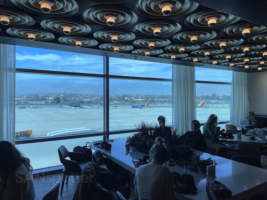 San Diego Chase Sapphire Lounge review: Hoo boy! – SANspotter