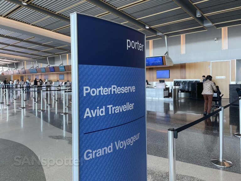 Porter Airlines E195-E2 PorterReserve review: a seat worth reserving ...