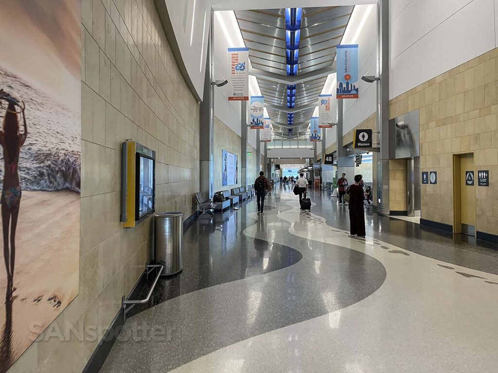 Porter Airlines E195-E2 PorterReserve review: a seat worth reserving ...