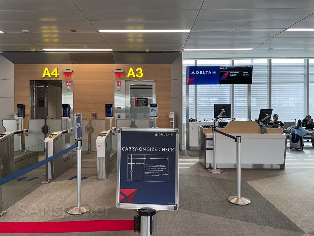 Delta A320 first class review: a disgustingly consistent premium cabin ...